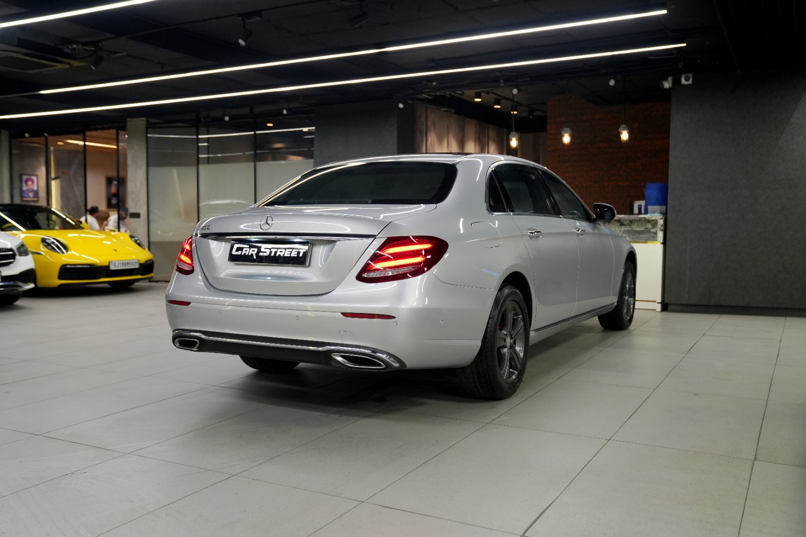 Used Mercedes-Benz E-Class E200 Expression Cars in Delhi | Second-Hand ...