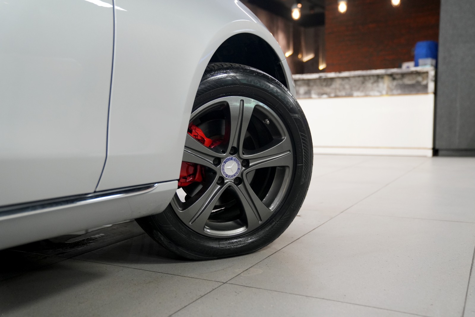 Used Mercedes-Benz E-Class E200 Expression Cars in Delhi | Second-Hand ...