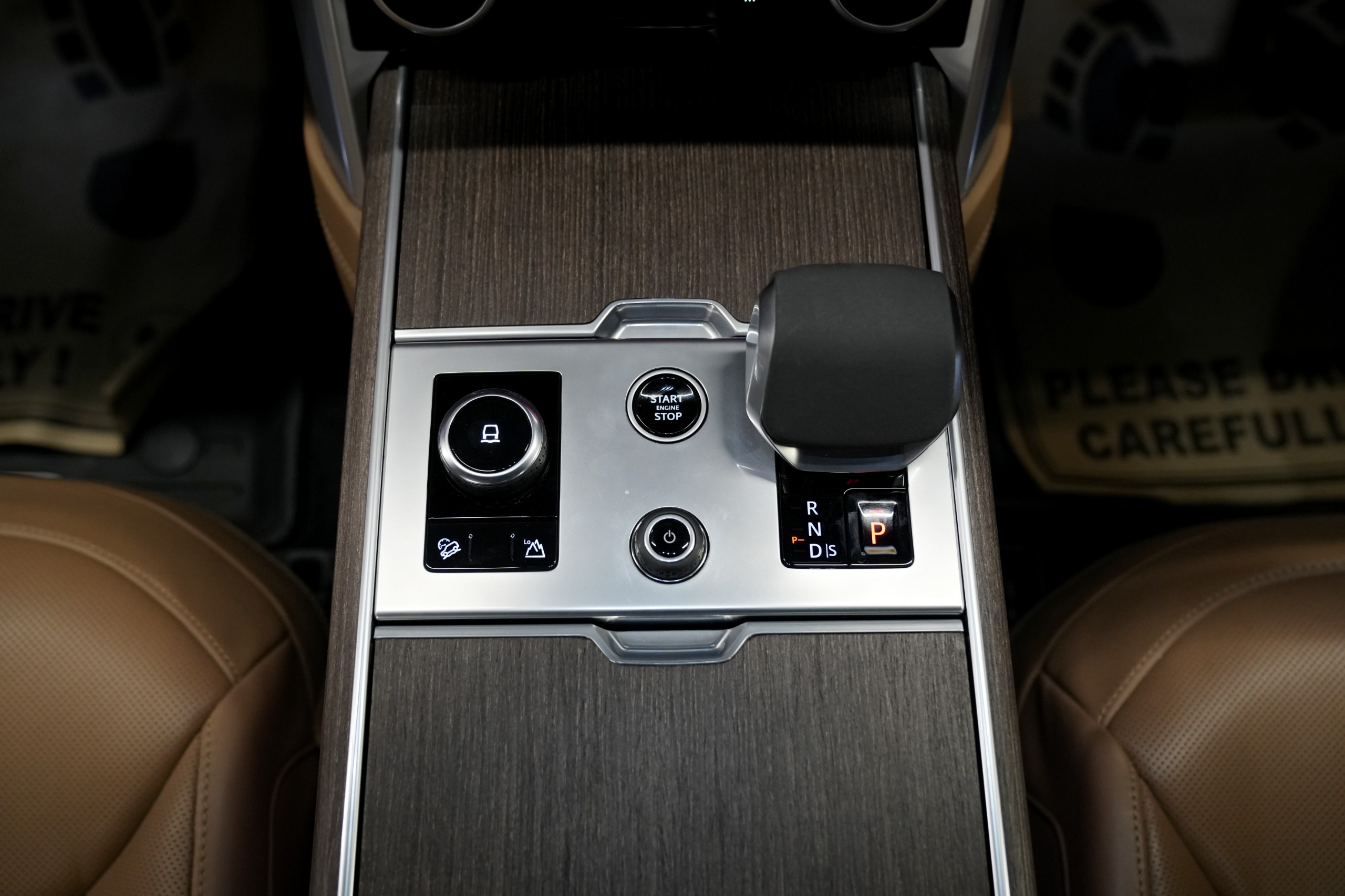 Used Land Rover Range Rover Autobiography 4.4P LWB Cars in Ghaziabad ...