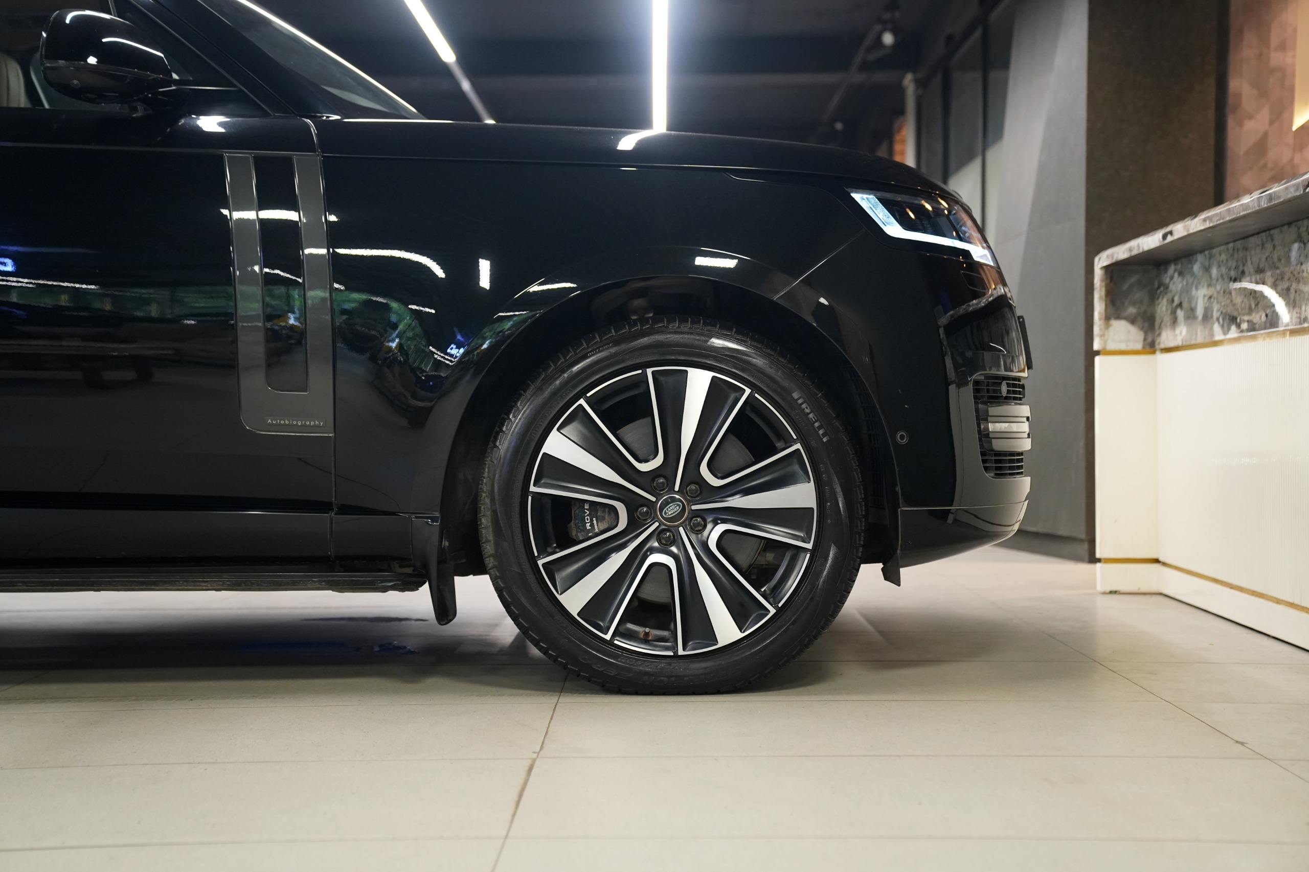 Used Land Rover Range Rover Autobiography 4.4P LWB Cars in Ghaziabad ...