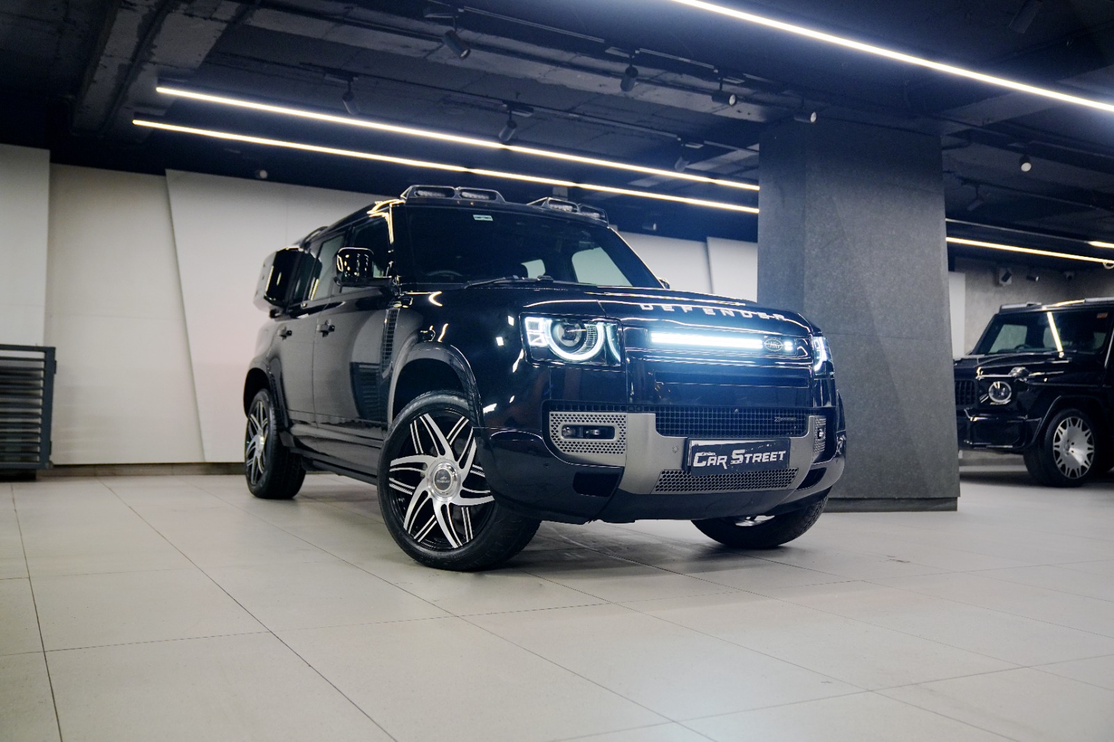 Used Land Rover Defender 110 P300 HSE Cars in Ghaziabad | Second-Hand ...