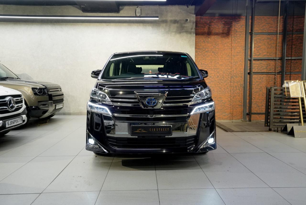 Used Luxury Cars In Delhi | Buy Toyota Vellfire Executive Lounge Today